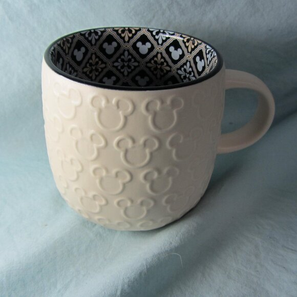 Disney | Dining | 6 Oz Disney Mickey Icons Homestead Collection W2276 ...